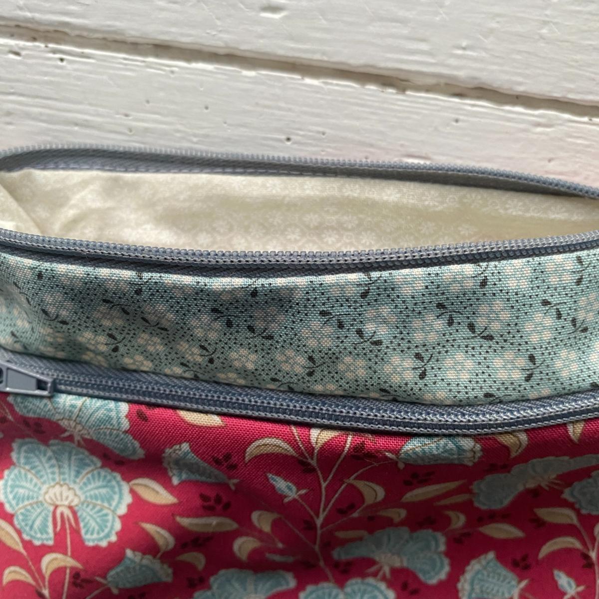 Kit trousse avec deux poches, | Au Fil du Temps